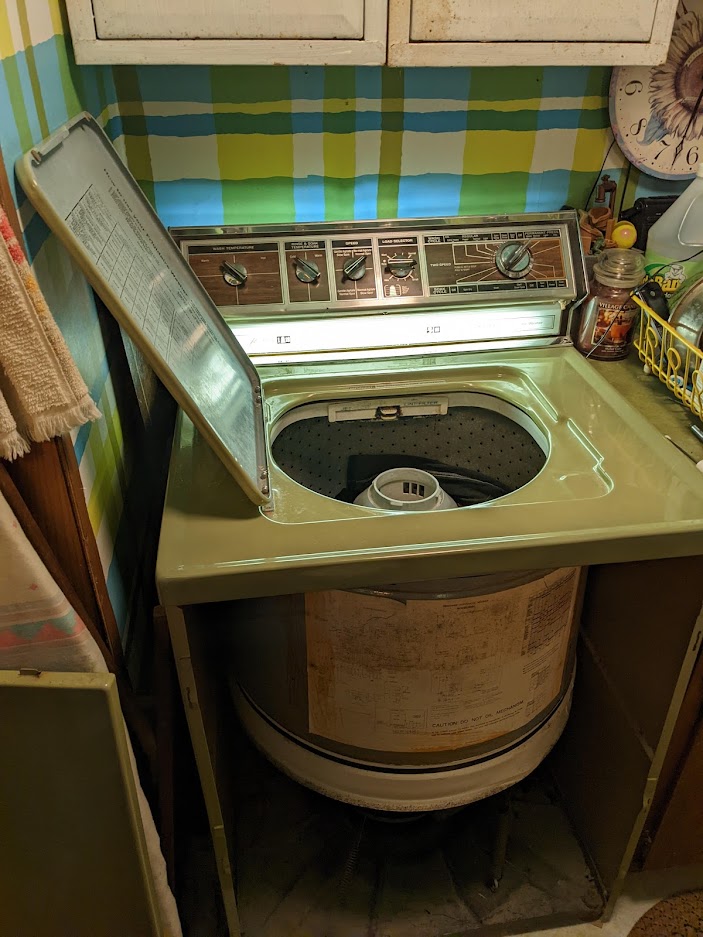 Fixing my 1972 Frigidaire Jetcone 1-18 washing machine – Matthew Furman ...