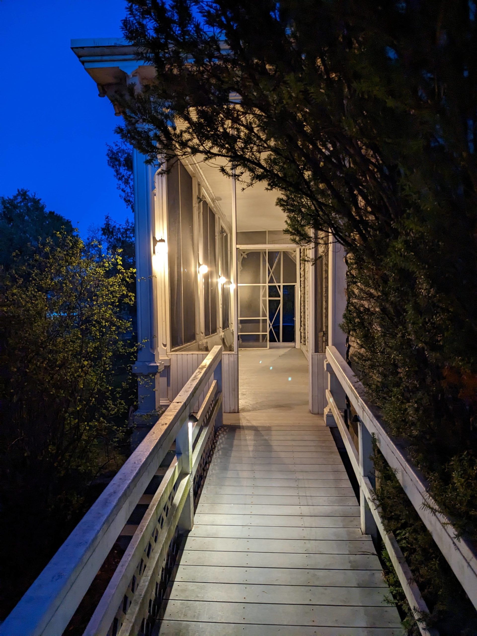 Exploring the Hartwell Mansion – Matthew Furman On-Line